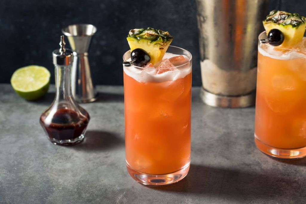 Nitela Shop iti prezinta reteta de cocktail Singapore Sling. - Nitela Shop